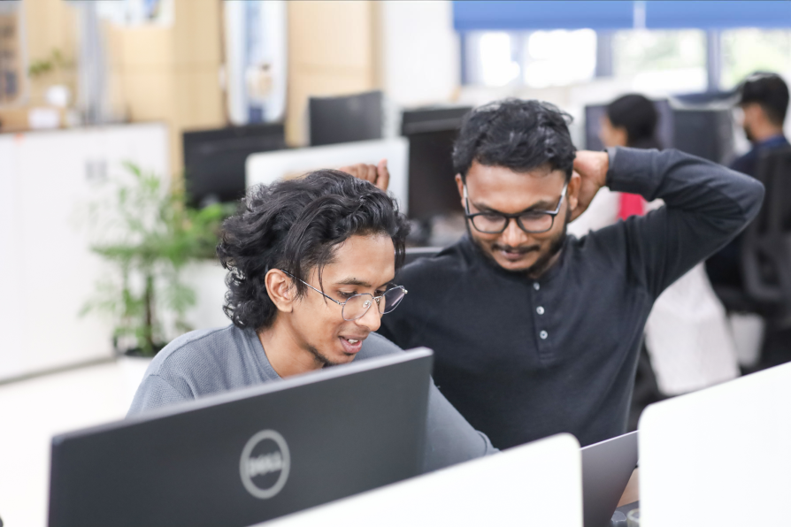 Join our team - Careers | 2Hats Logic